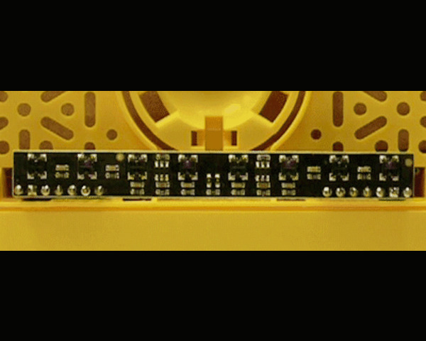 Pololu - 8-Channel QTRX Sensor Array for Romi/TI-RSLK MAX (Through-Hole ...