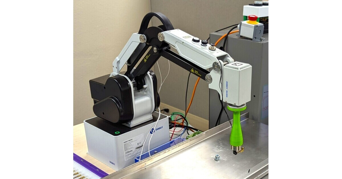 Pololu - New product: Dobot MG400 Desktop Cobot Robotic Arm