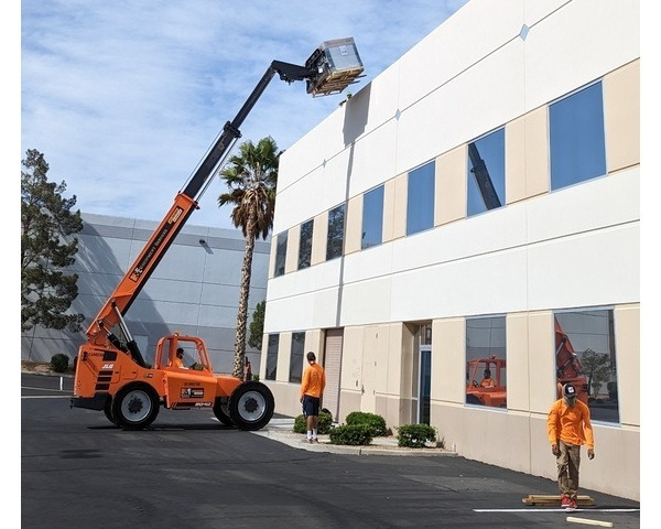 Pololu - Installation of Pololu's 305 kW solar generation system