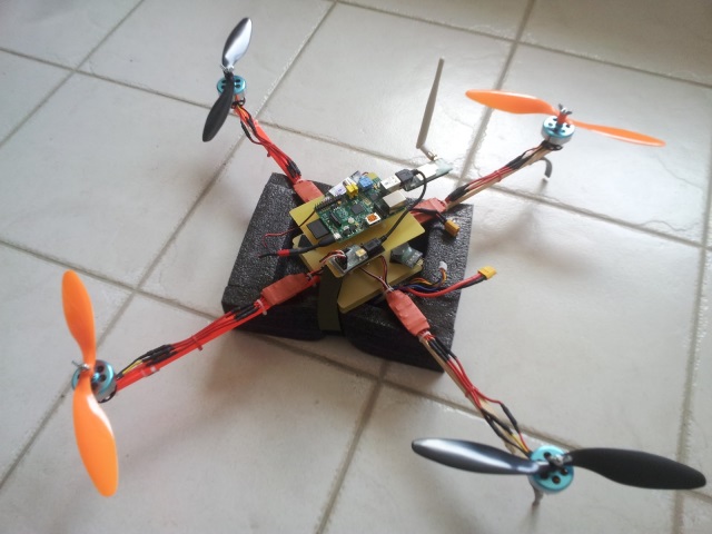 Pololu - Using a Maestro to control a quadcopter