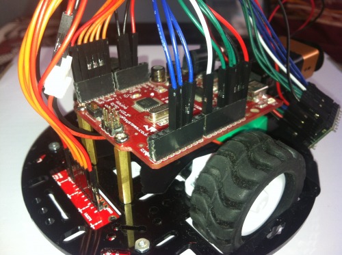 Pololu - PID line follower with 5" robot chassis