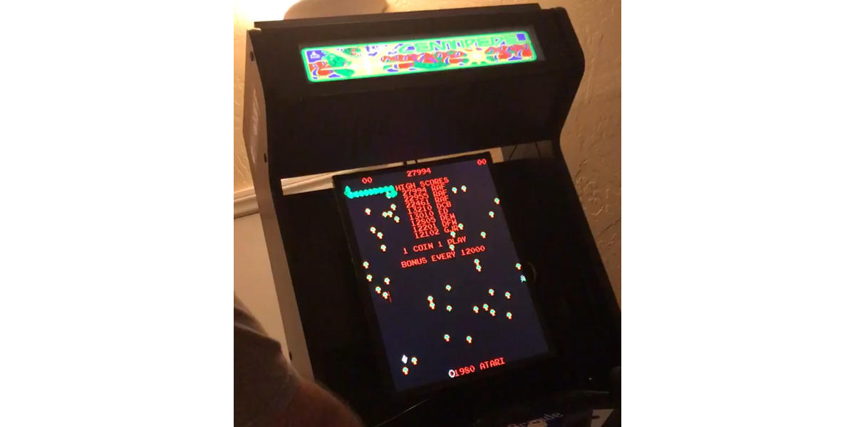 Pololu - Automatic rotating arcade cabinet display